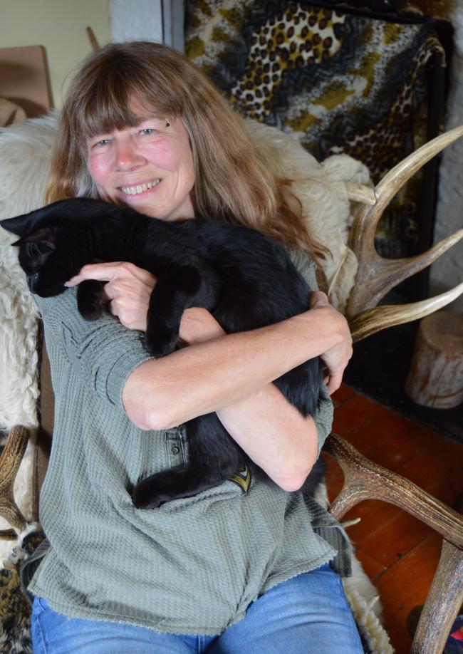 West Seattle’s Rose De Dan makes healing animals her business ...